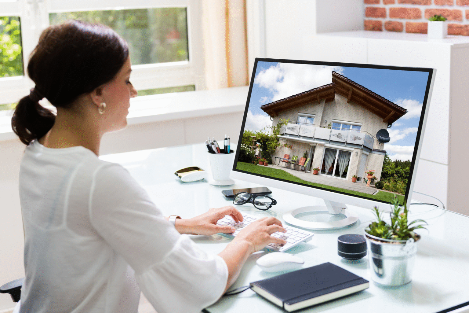 How Much Does a Property Manager Cost in Seattle? | SJA Property Management